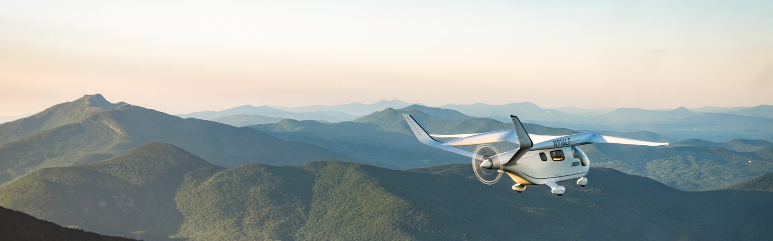 Surf Air Mobility & BETA Partner on Electric Aviation in Hawaii ...